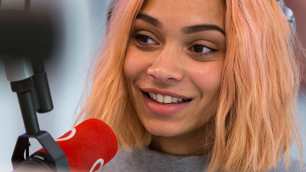 Rochelle gaat terug naar de 90's! - Qmusic